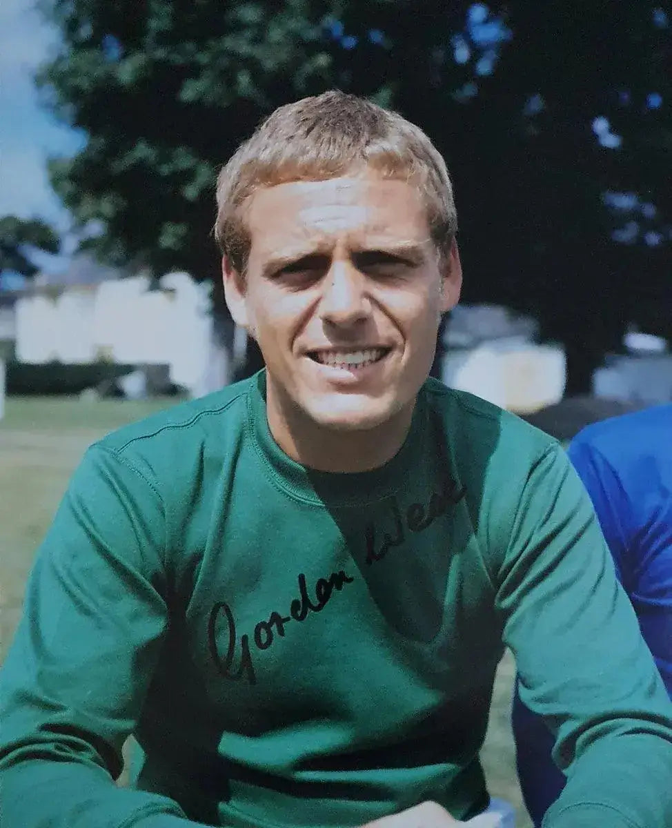 Gordon West Signed Everton Photo – Darling Picture Framing