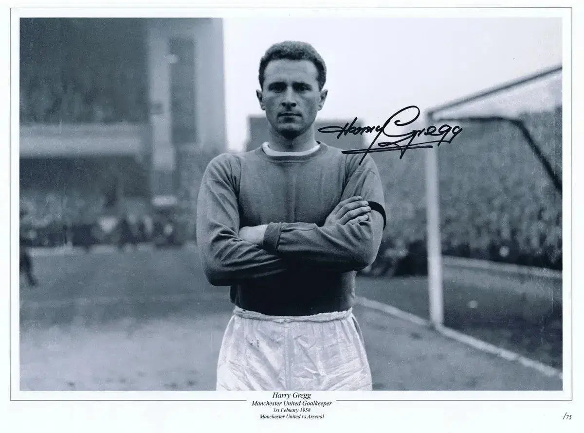 Harry Gregg Signed Manchester United Photo. – Darling Picture Framing