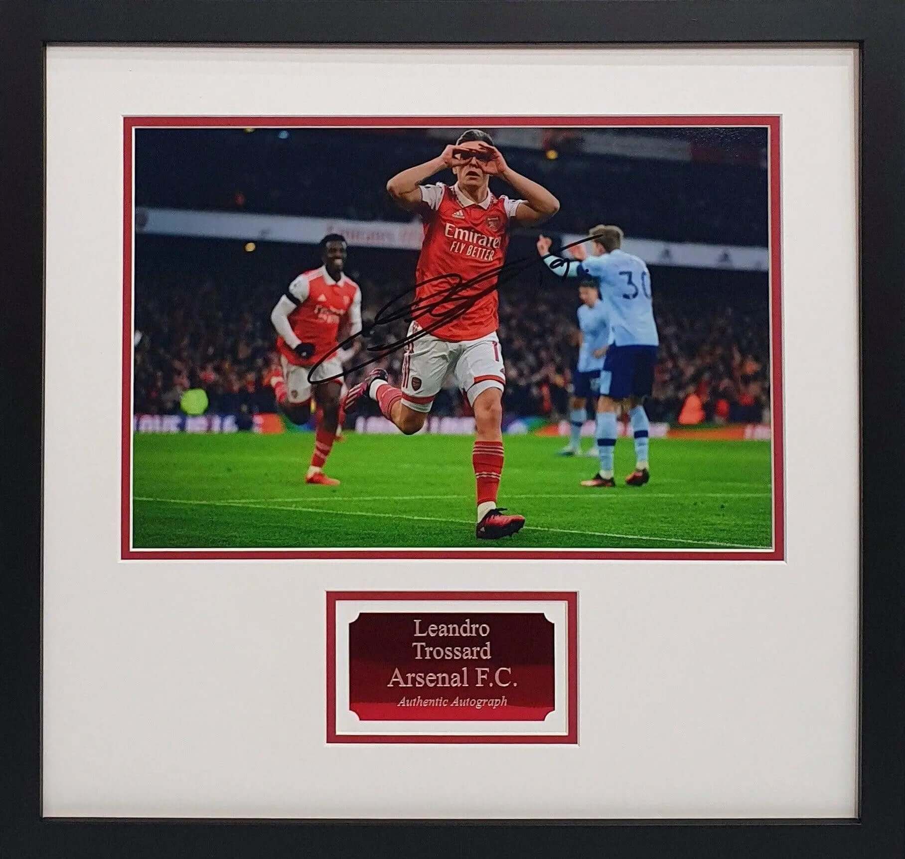 Leandro Trossard Signed Arsenal Photo - Framed with COA – Darling ...